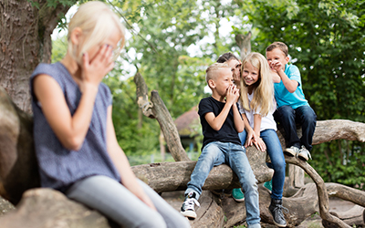 KJF Erziehungsberaterin zu Mobbing: Wie können Eltern helfen?